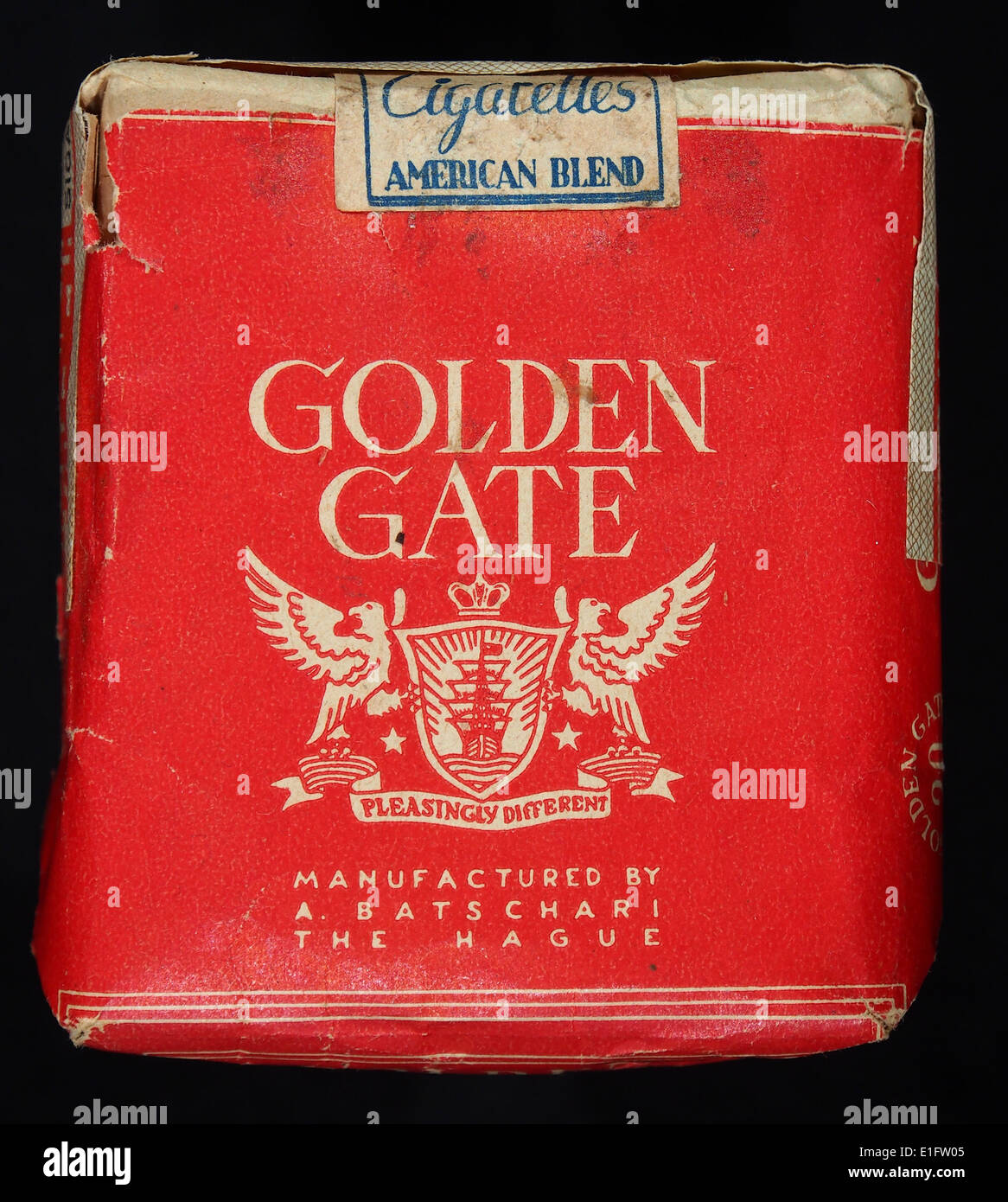 Golden gate cigarettes pack hi-res stock photography and images - Alamy
