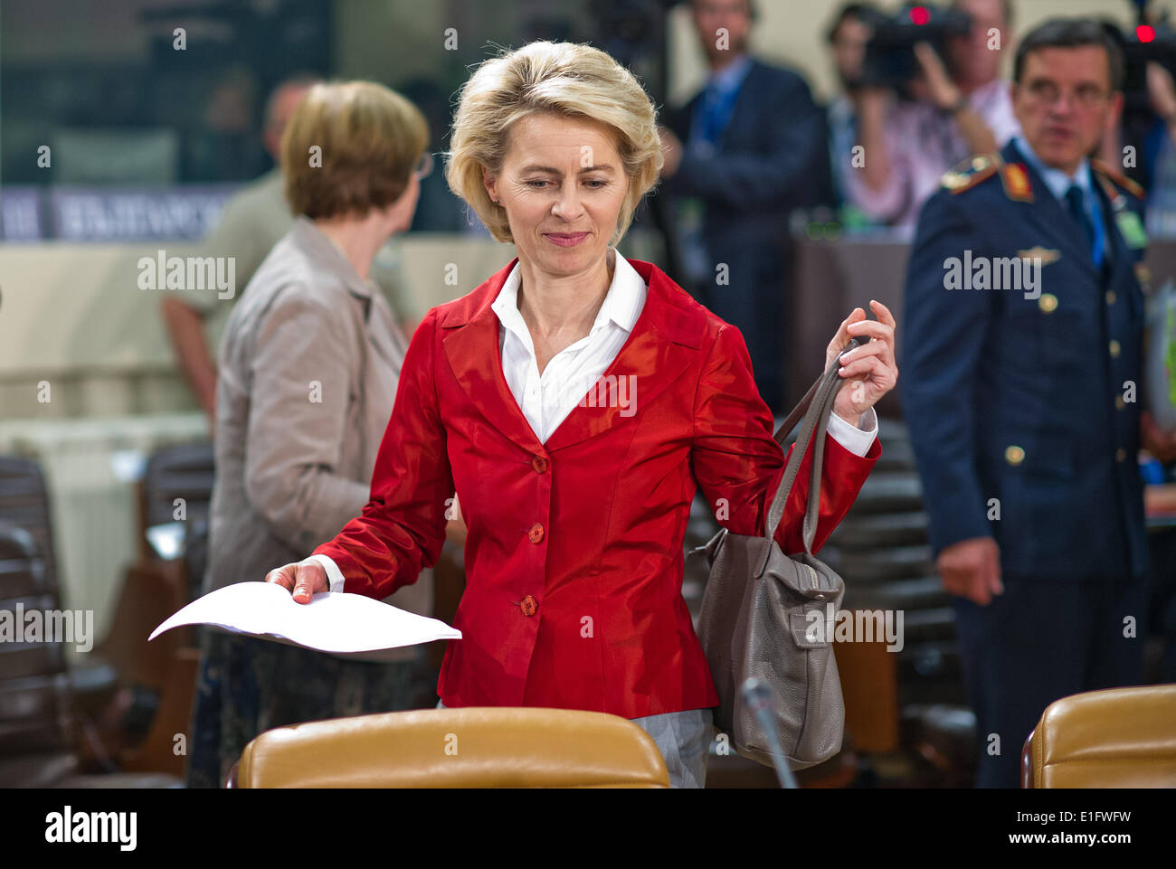 Female defence ministers hi-res stock photography and images - Alamy