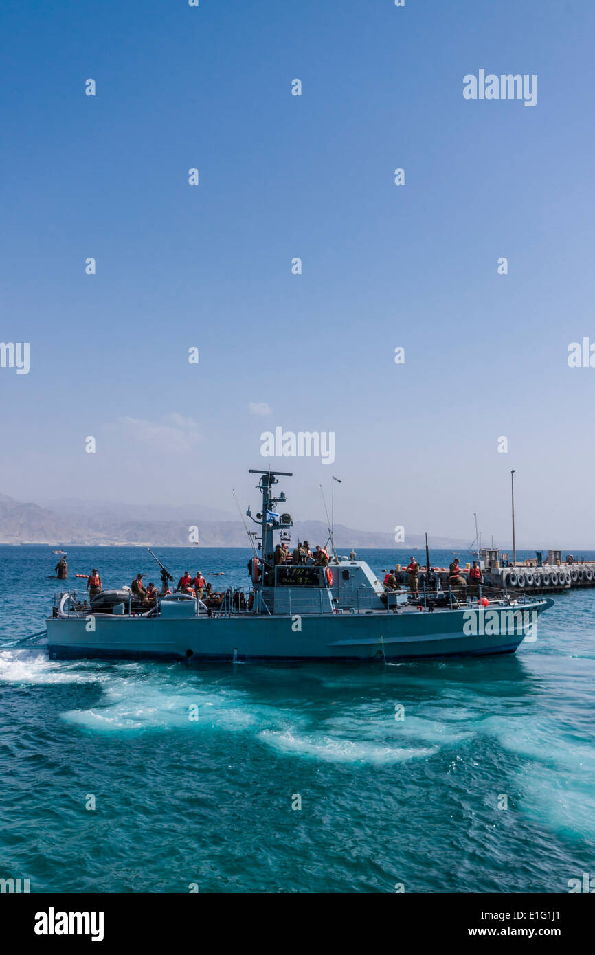 Eilat. A Israeli patrol boat enters a harbor Stock Photo - Alamy