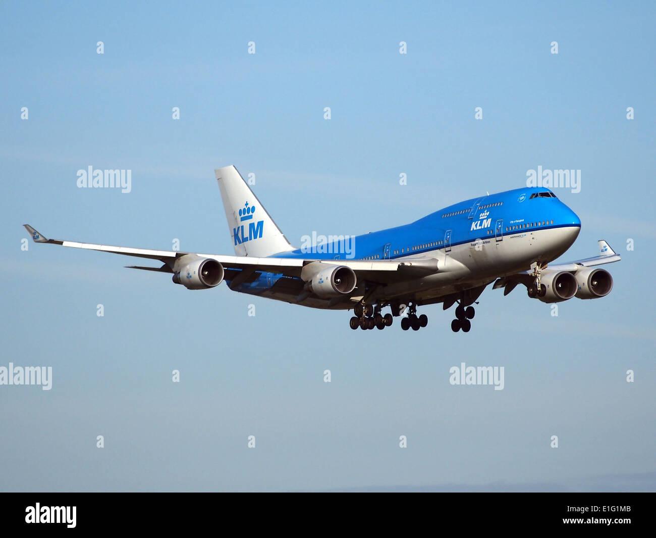 KLM Boeing 747-406, registration PH-BFB, landing at Schiphol Airport in ...