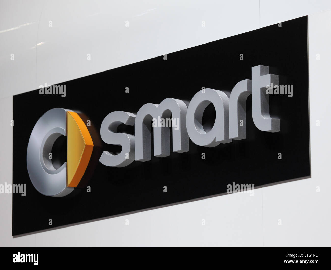 Go Smart Mobile Logo