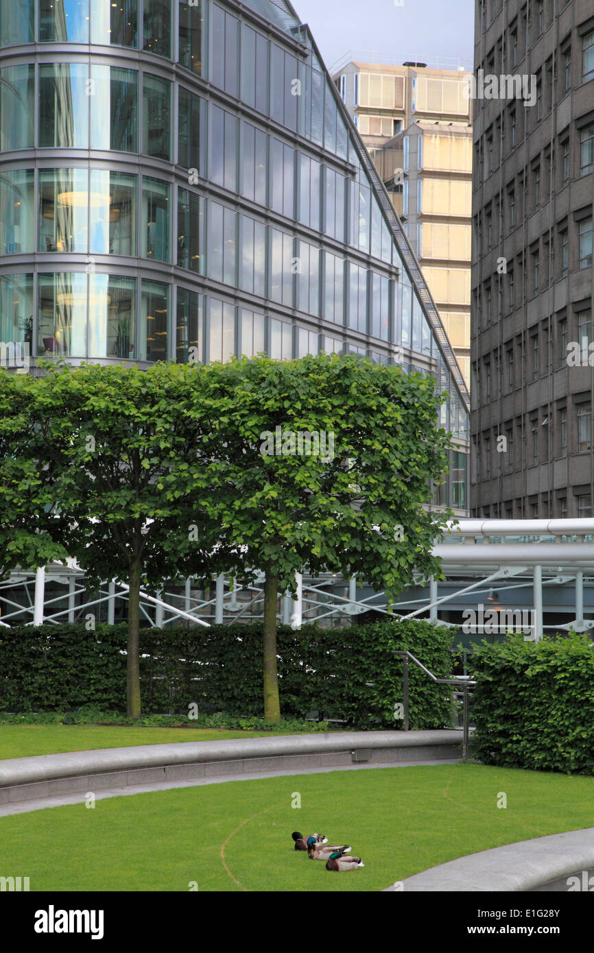 Cardinal place victoria london hi-res stock photography and images - Alamy