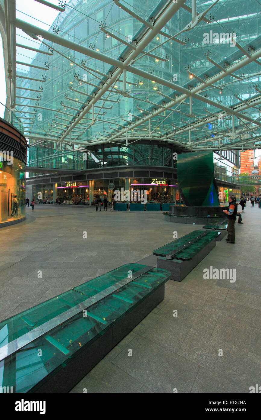 Victoria shopping hi-res stock photography and images - Alamy