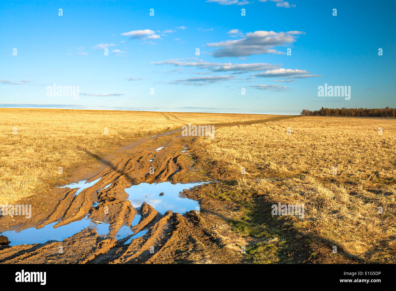 Messy rural road hi-res stock photography and images - Alamy
