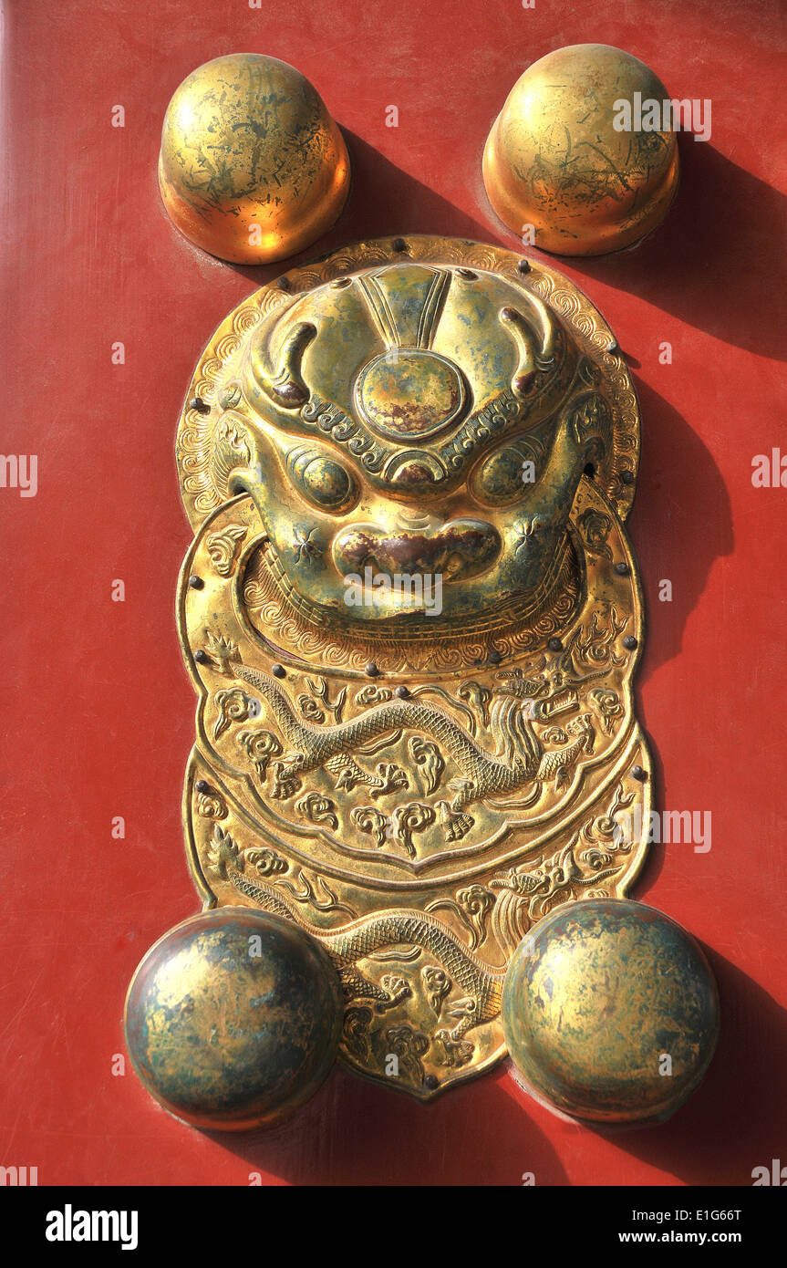 door details of The Forbidden city Beijing China Stock Photo - Alamy