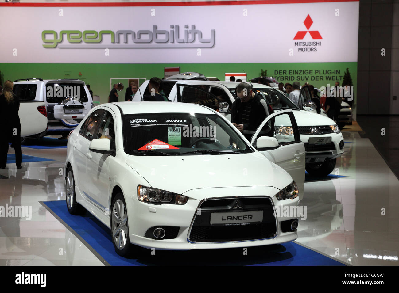 Mitsubishi lancer hi-res stock photography and images - Alamy