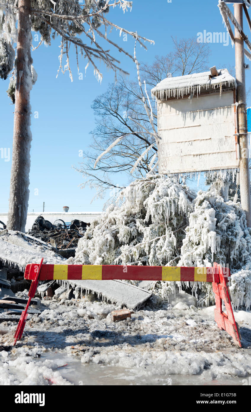 Sad fire disaster hi-res stock photography and images - Alamy