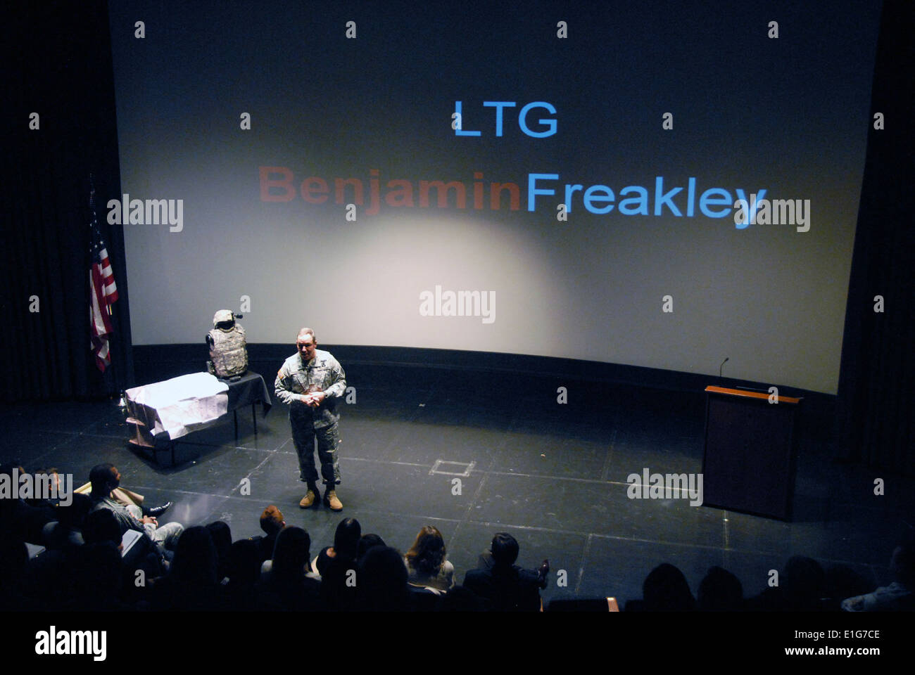 728th military police battalion hi-res stock photography and images - Alamy