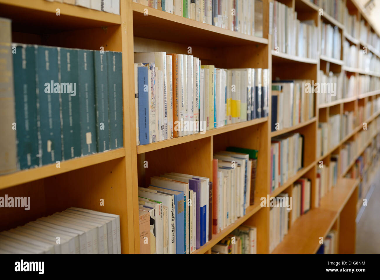 Book stacks library hi-res stock photography and images - Alamy