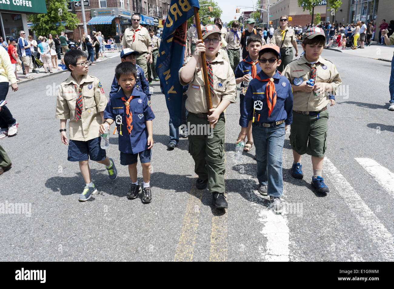 Cub scout hi-res stock photography and images - Alamy