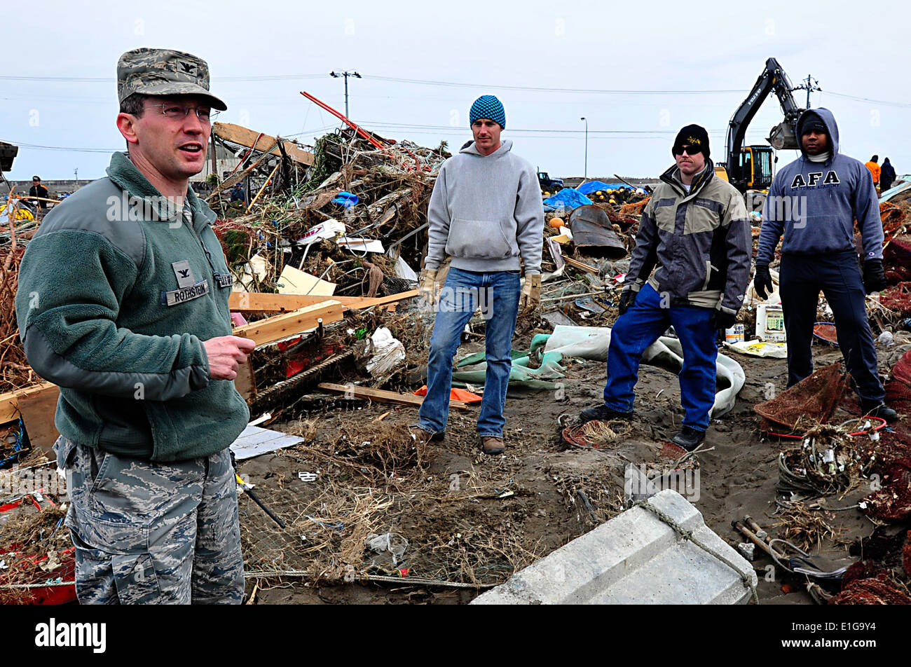 The commander of the 35th fighter wing hi-res stock photography and ...