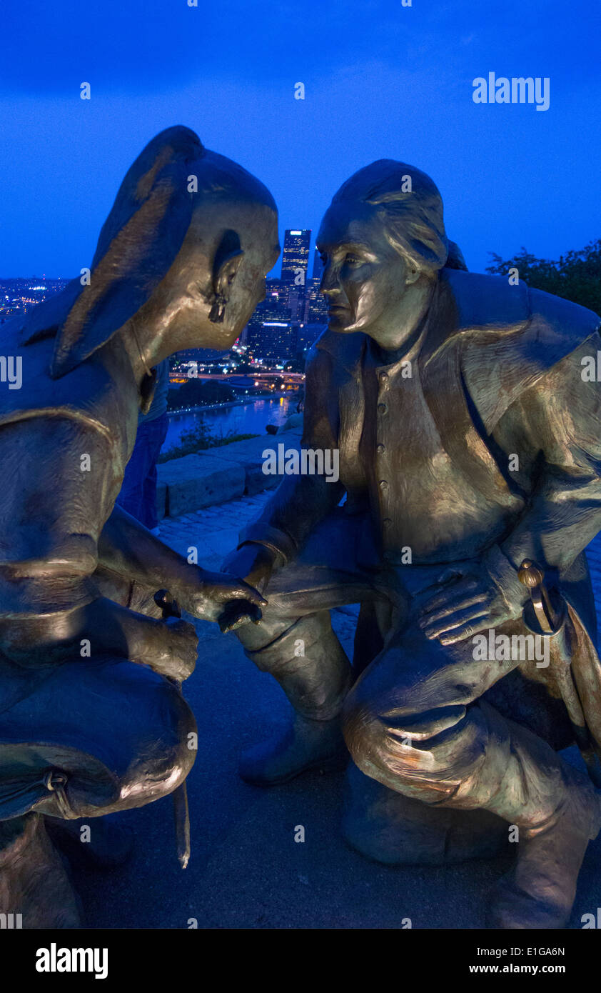 George Washington and Guyasuta statue in Pittsburgh PA Stock Photo - Alamy