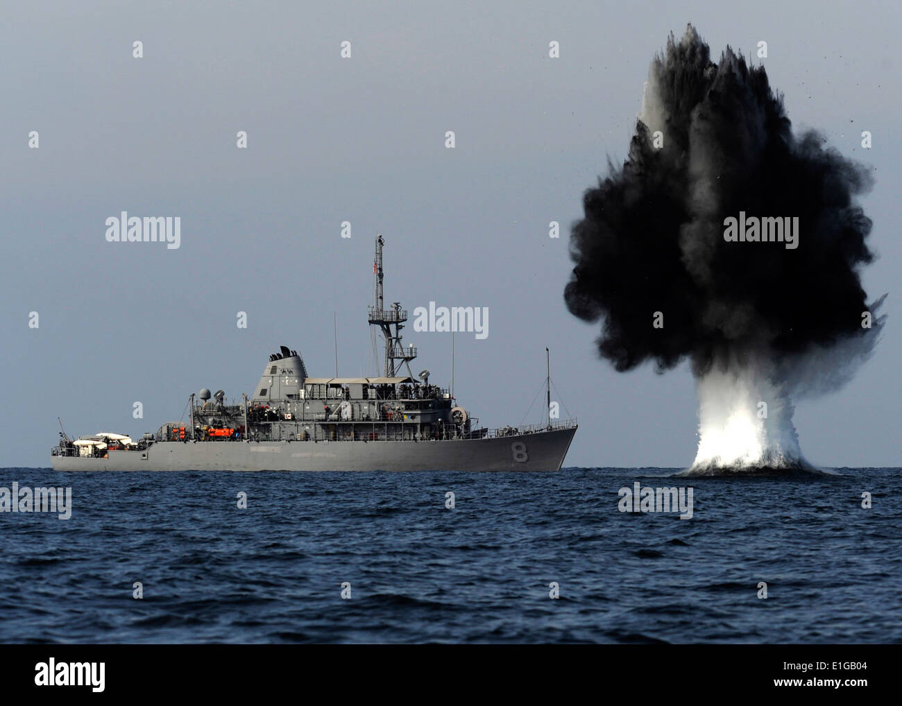 Demolition charge hi-res stock photography and images - Alamy