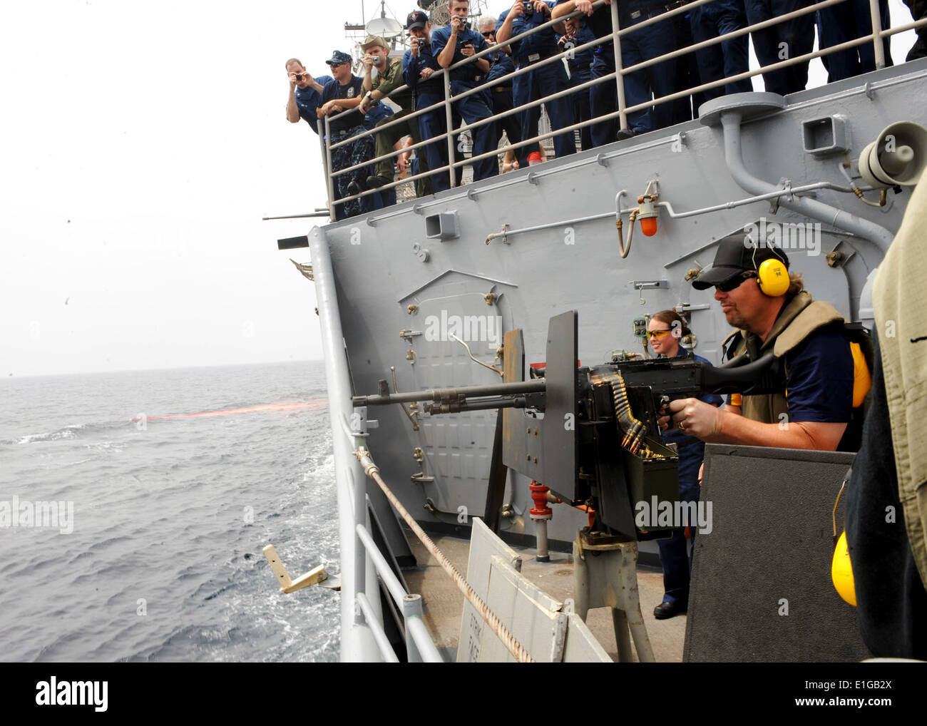 5th fleet aor country music entertainer toby keith hi-res stock ...