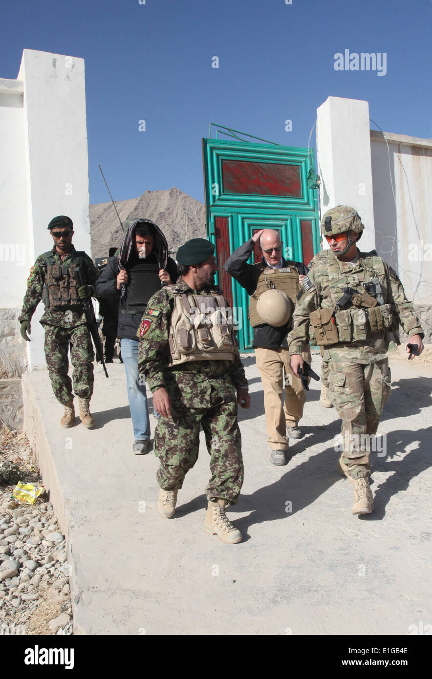 Shura us army maj gen james terry hi-res stock photography and images ...