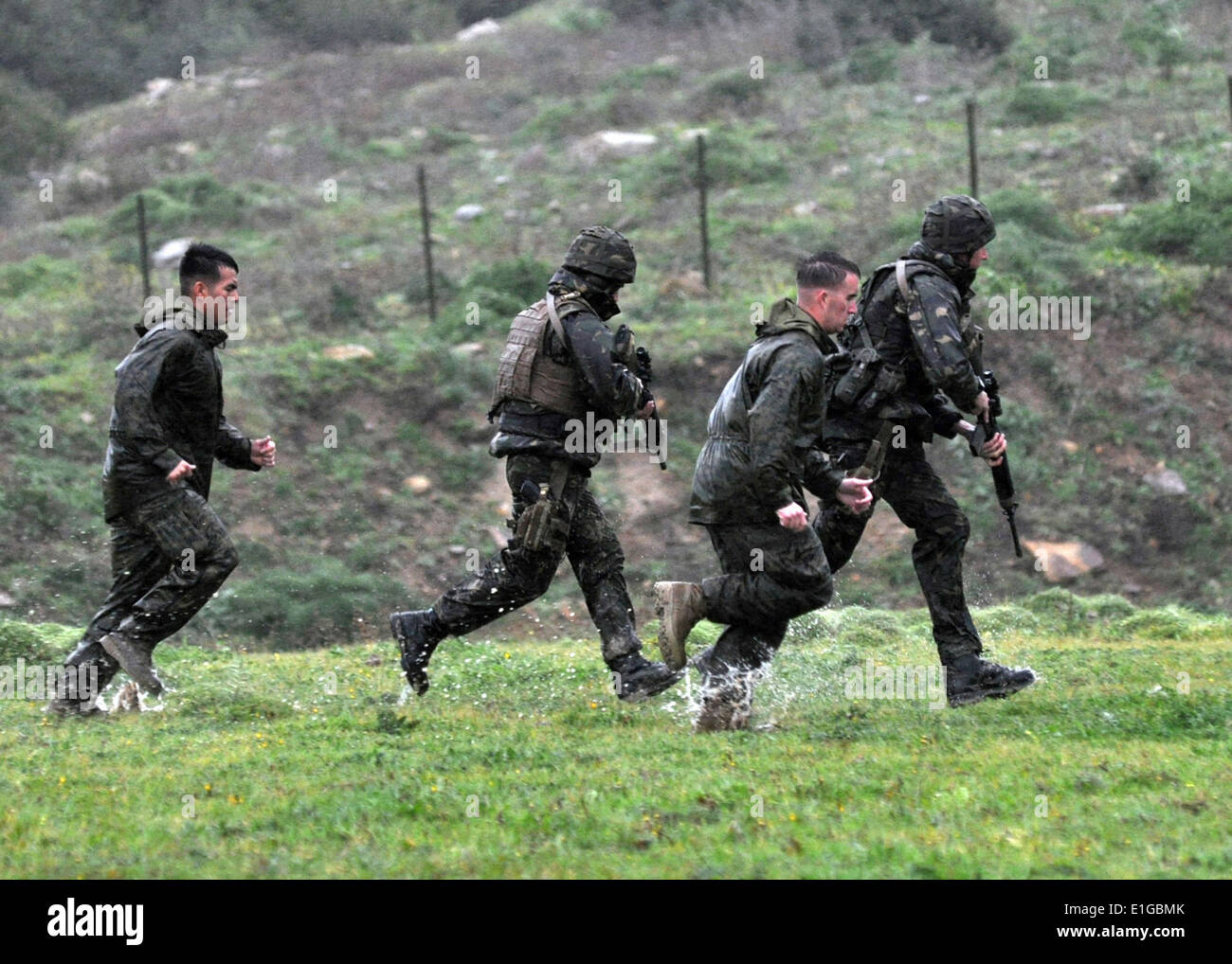 U.S. Marines attached to 5th Platoon, Fleet Anti-terrorism Security ...