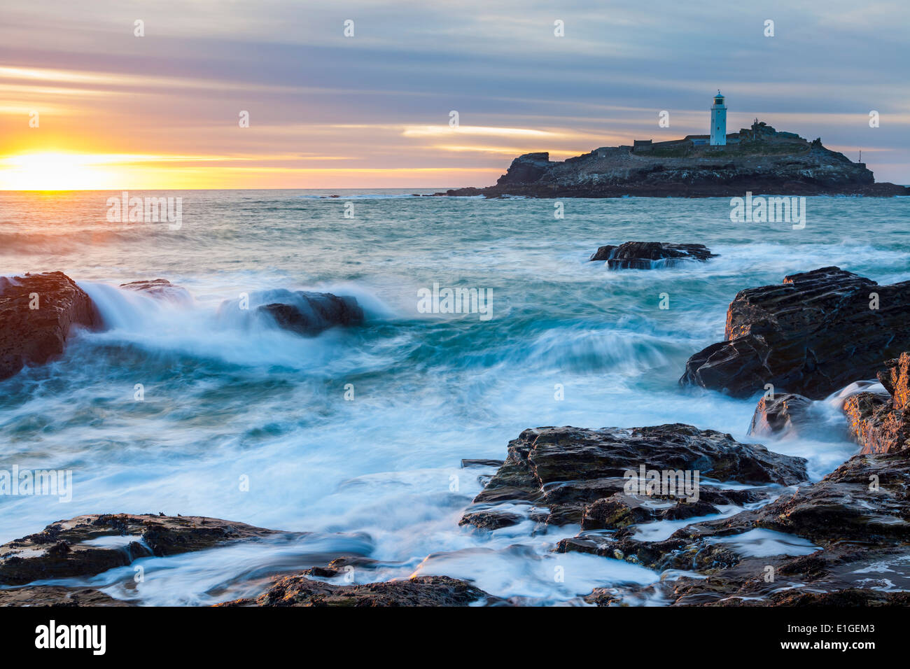 Godrevy lighthouse cornwall hi-res stock photography and images - Alamy