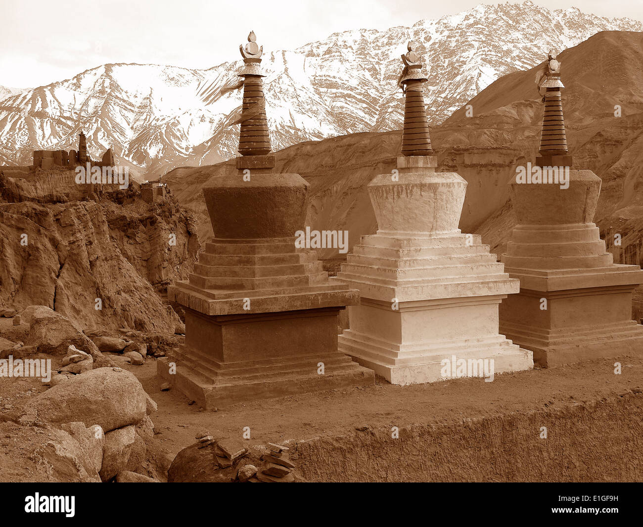 Three chortens hi-res stock photography and images - Alamy