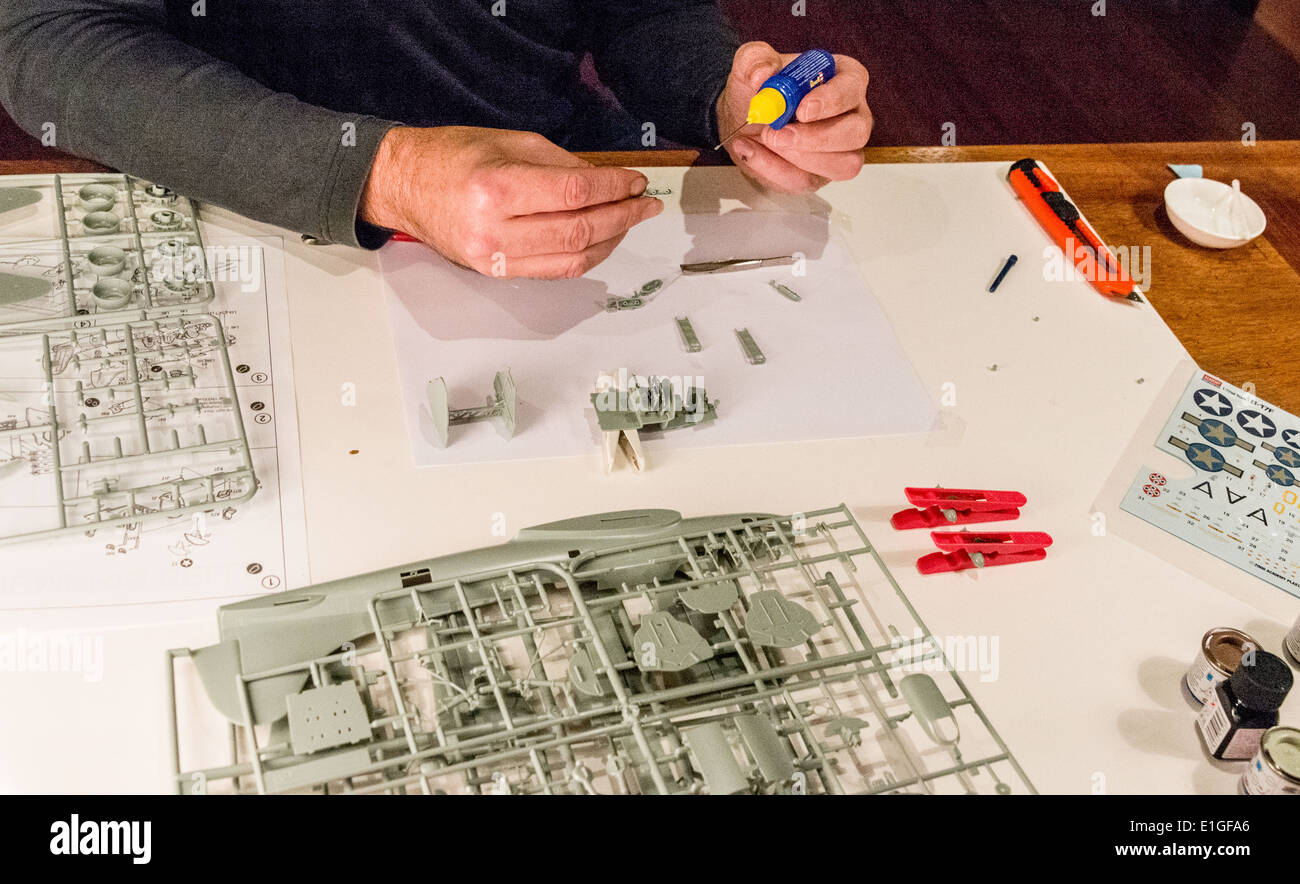 Model making hi-res stock photography and images - Alamy
