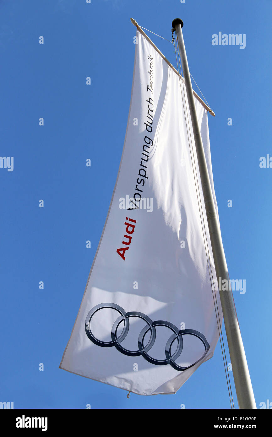 Audi ringe hi-res stock photography and images - Alamy