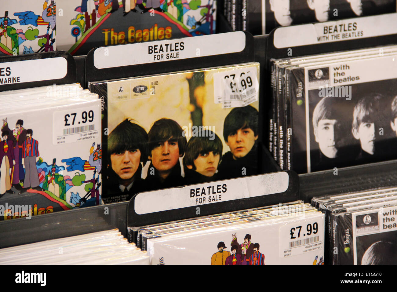 Beatles albums hi-res stock photography and images - Alamy