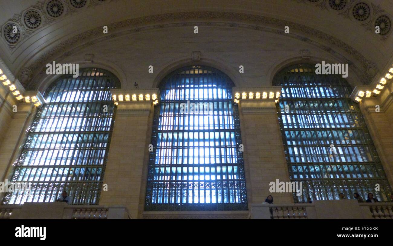 Central windows hi-res stock photography and images - Alamy