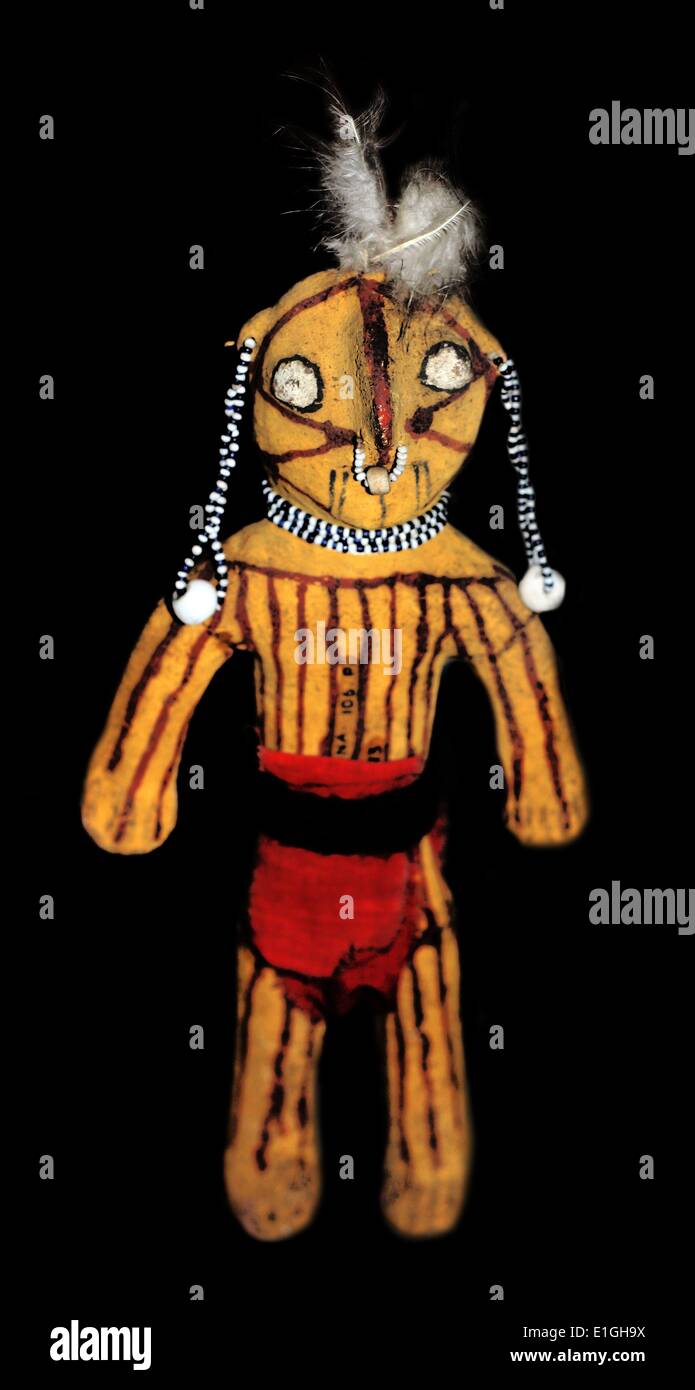 Mohave tribe clay hi-res stock photography and images - Alamy