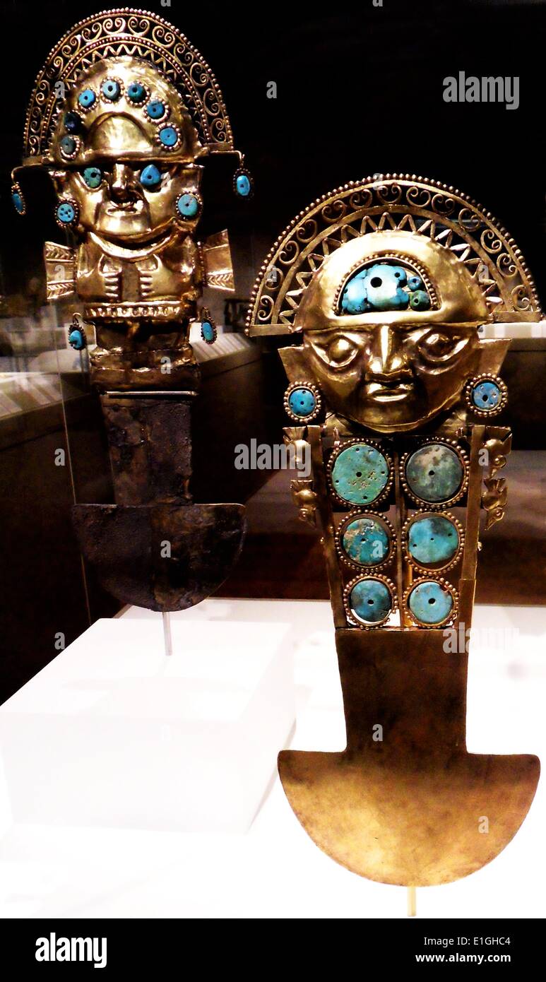 Ceremonial knife peru hammered gold turquoise blade hi-res stock ...