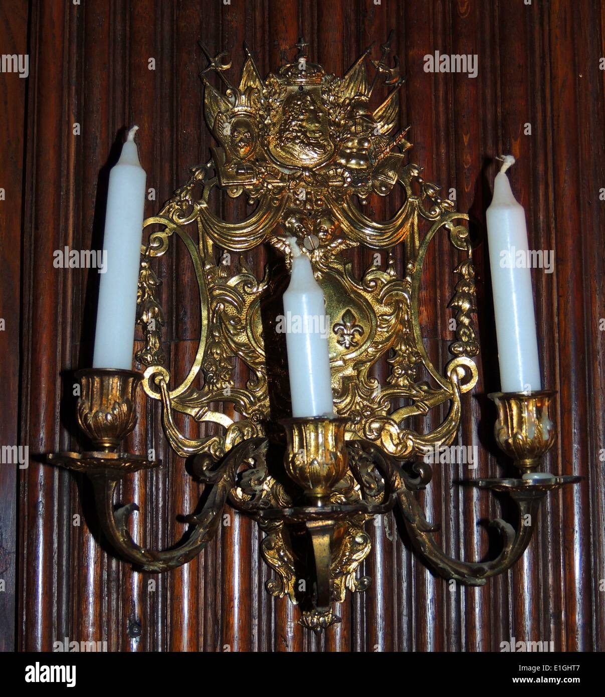 18th century wall lights in guilded metal with candles, Warwick Castle ...