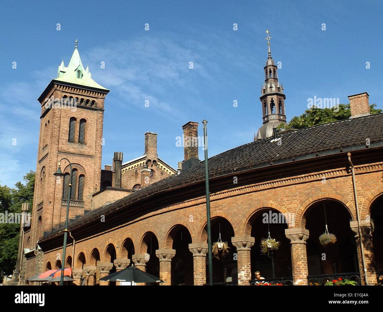 Karl johan gate norsk konge hi-res stock photography and images - Alamy