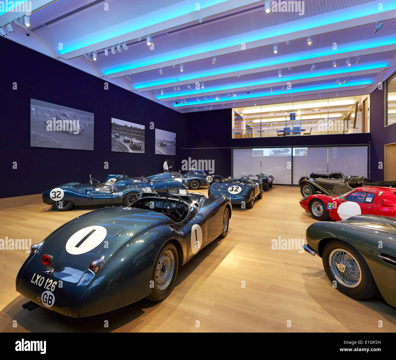 Bonhams london architecture hi-res stock photography and images - Alamy