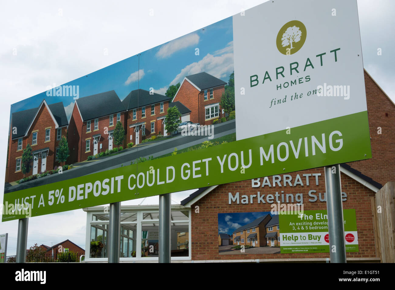 Barratt houses hi-res stock photography and images - Alamy
