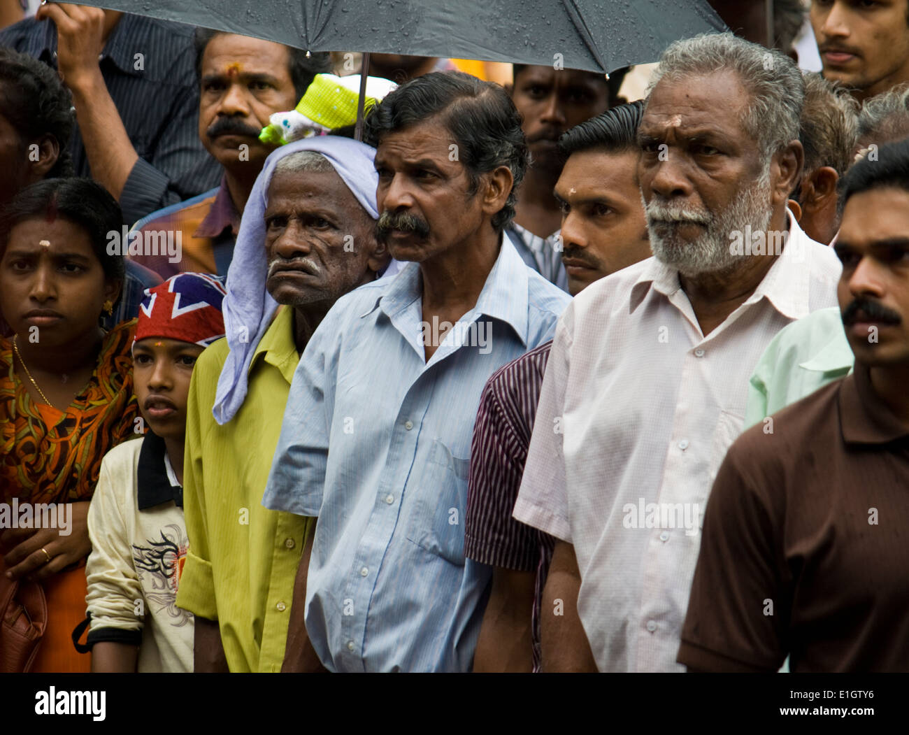 Young to old crowd hi-res stock photography and images - Alamy