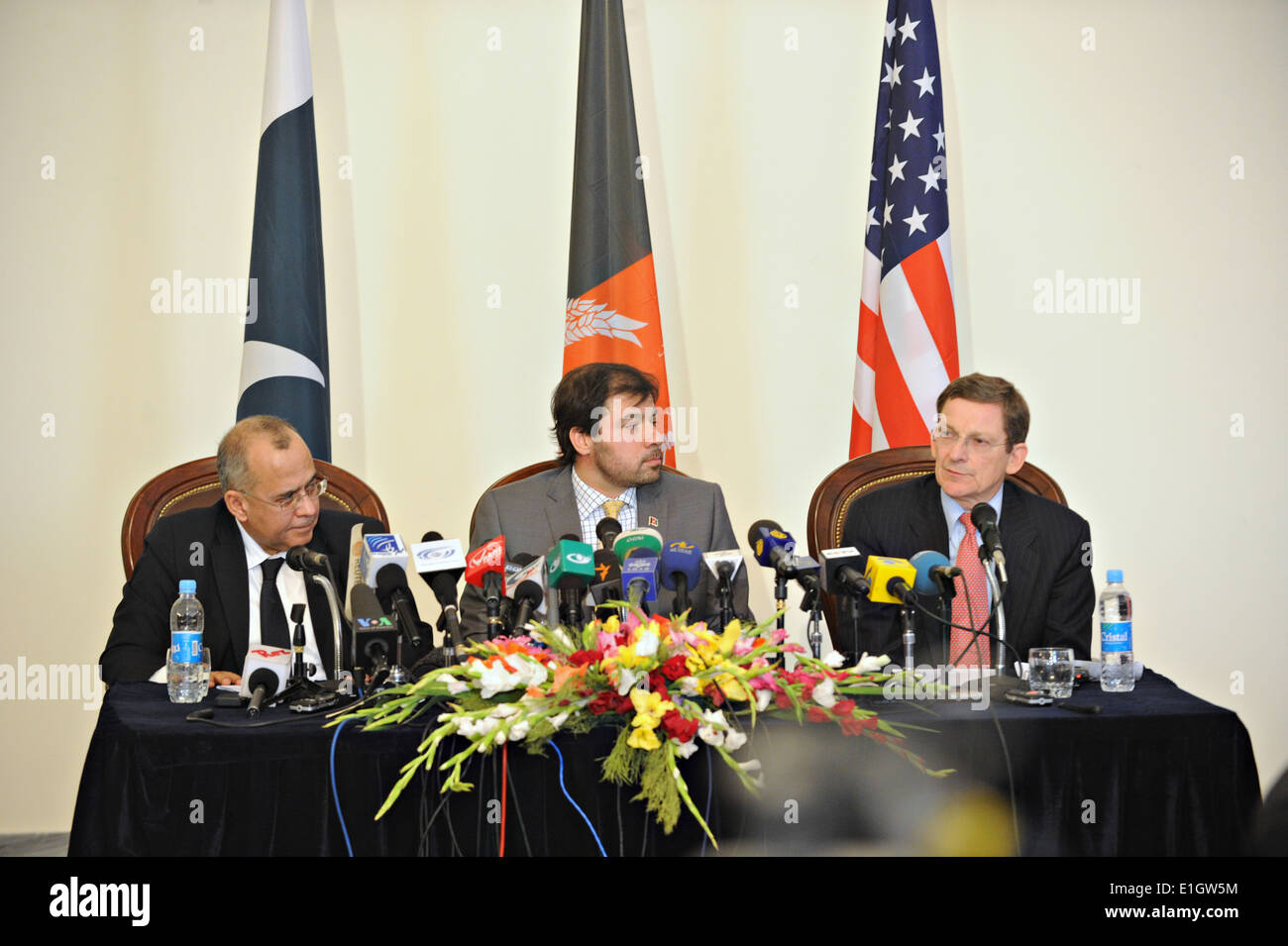 Afghan deputy hi-res stock photography and images - Alamy