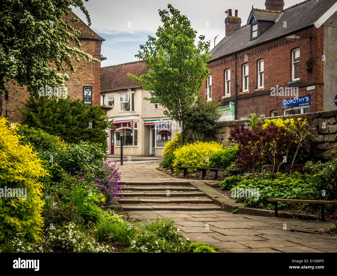 Street gardens hi-res stock photography and images - Alamy