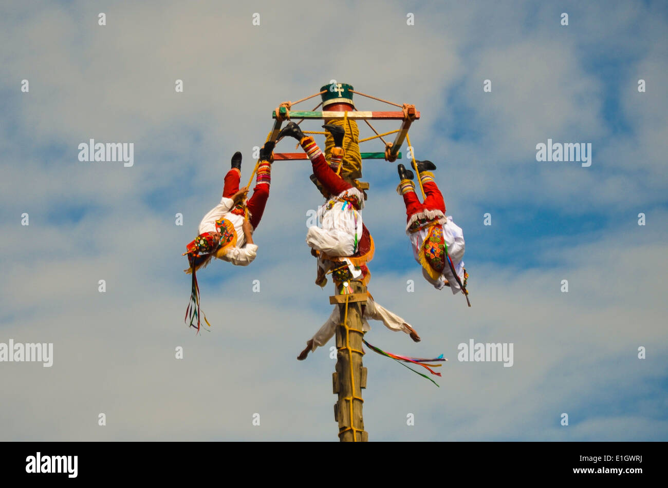 Voladores mexican hi-res stock photography and images - Alamy