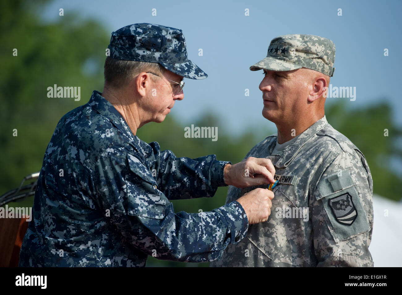 U s navy released navy adm mike mullen usn hi-res stock photography and ...