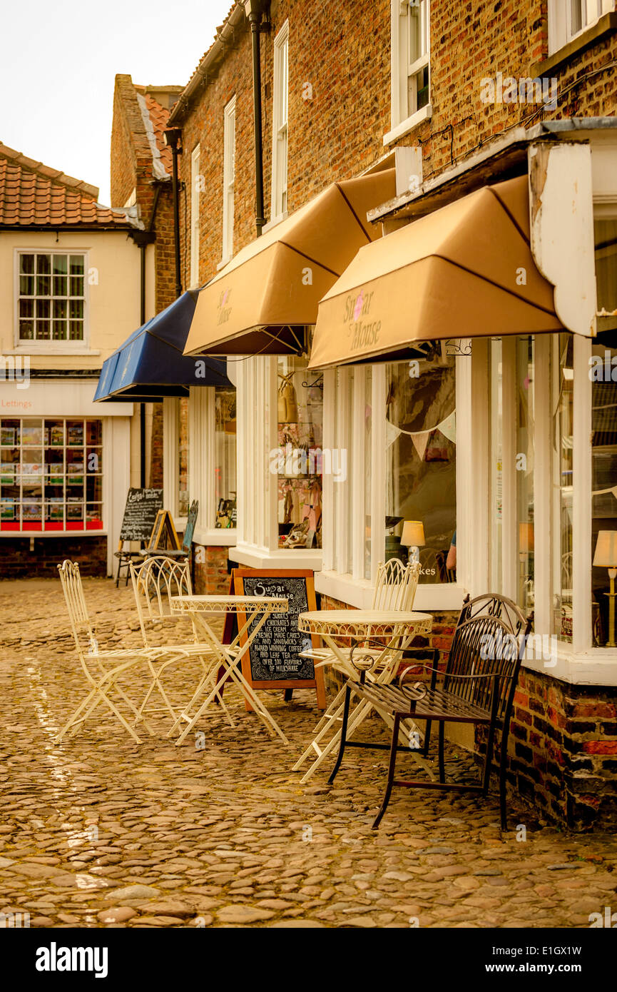 Cafes and shops, Easingwold, North Yorkshire, UK Stock Photo - Alamy
