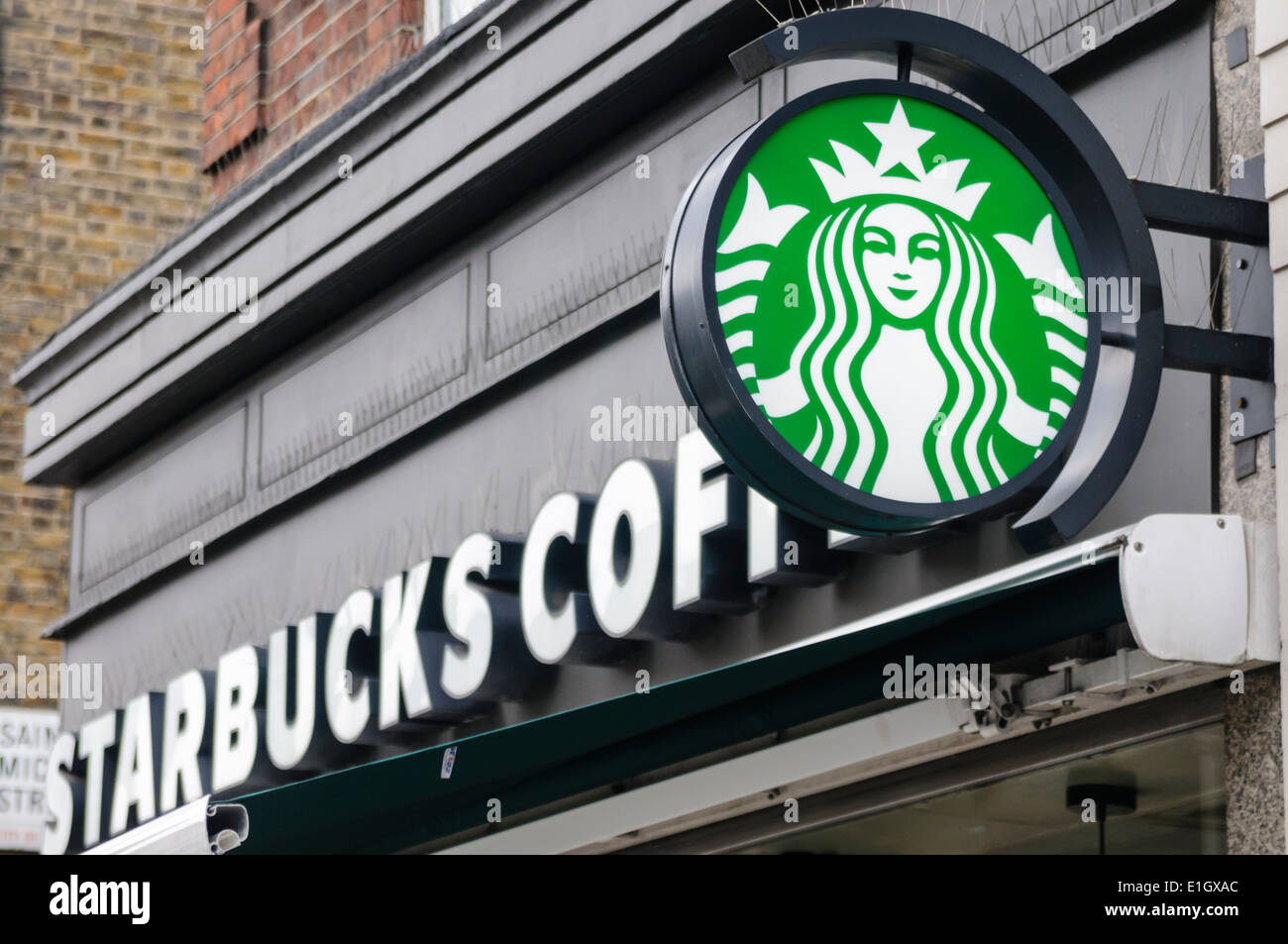 Starbucks coffee shop Stock Photo - Alamy