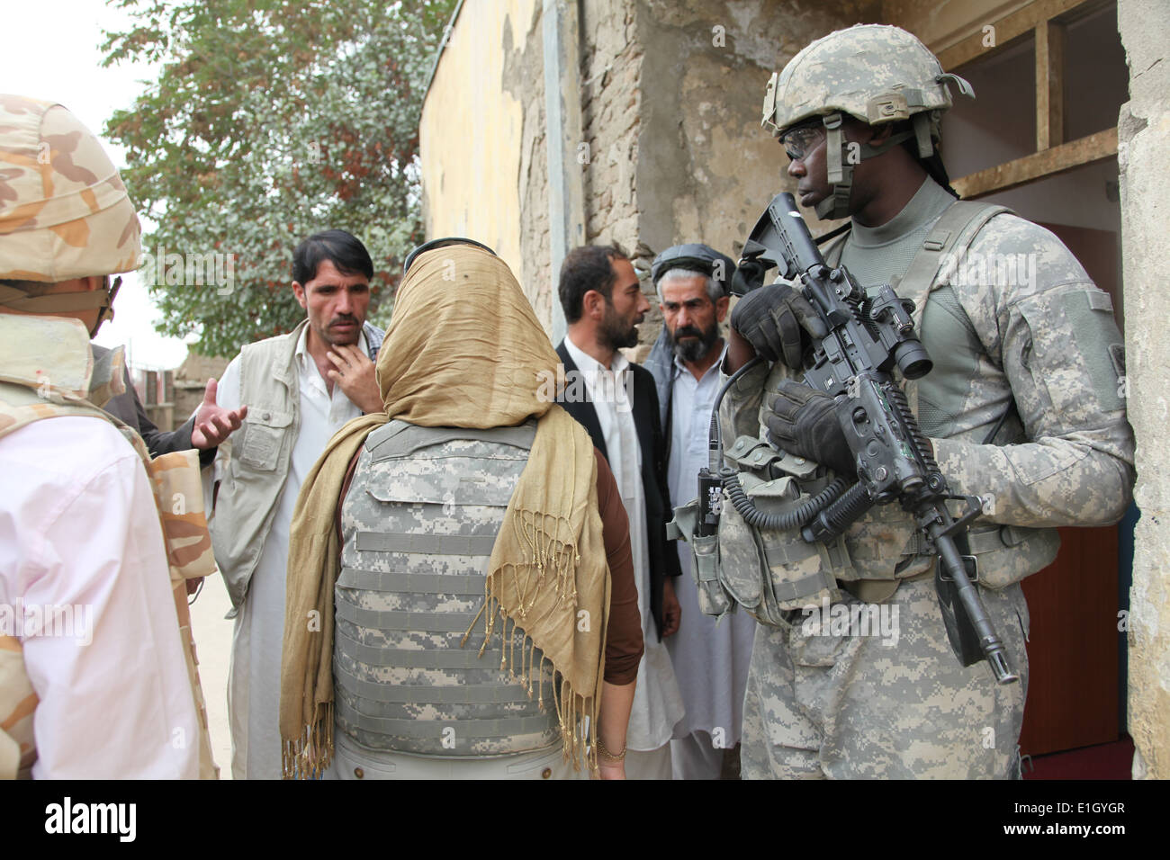 With a civil military support team hi-res stock photography and images ...