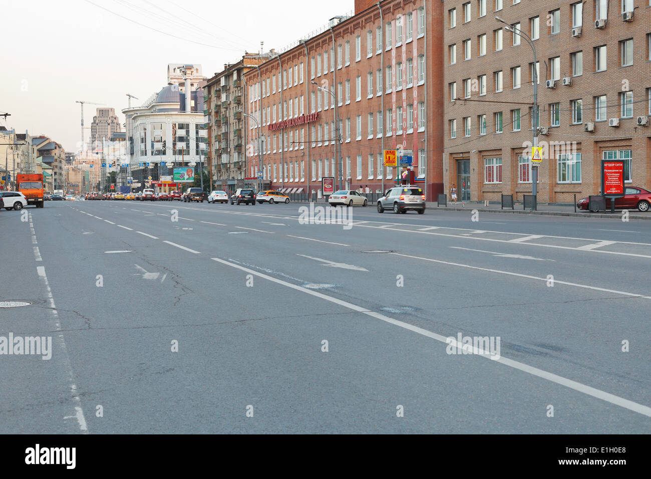 Moscow street empty hi-res stock photography and images - Alamy