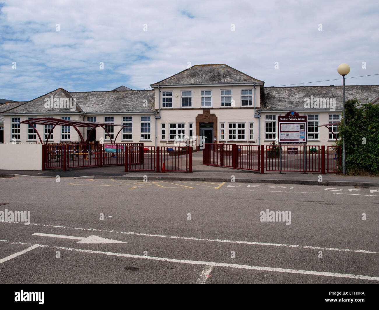 Stratton Primary School, Bude, Cornwall, UK Stock Photo - Alamy