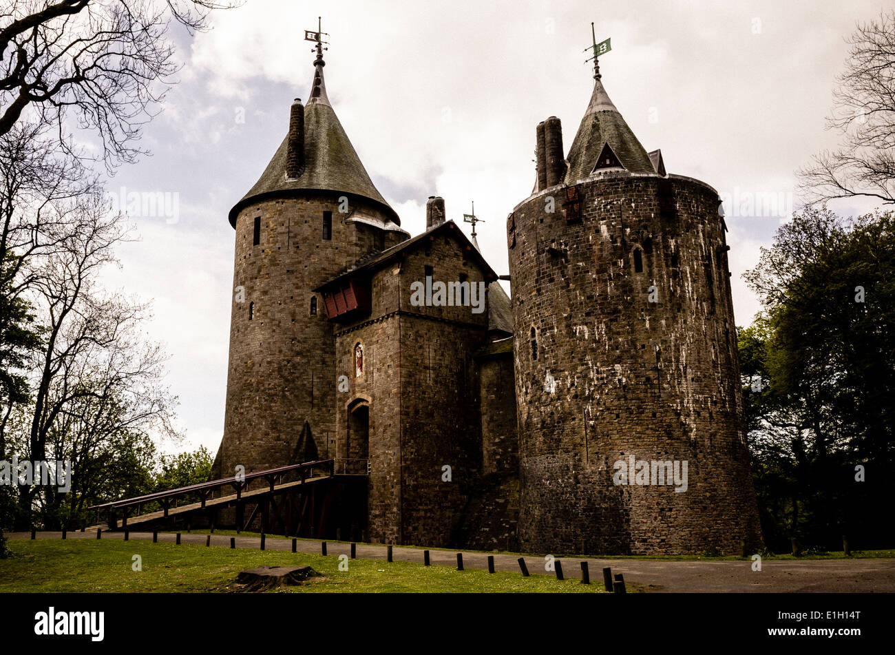 Castell castle coch hi-res stock photography and images - Alamy