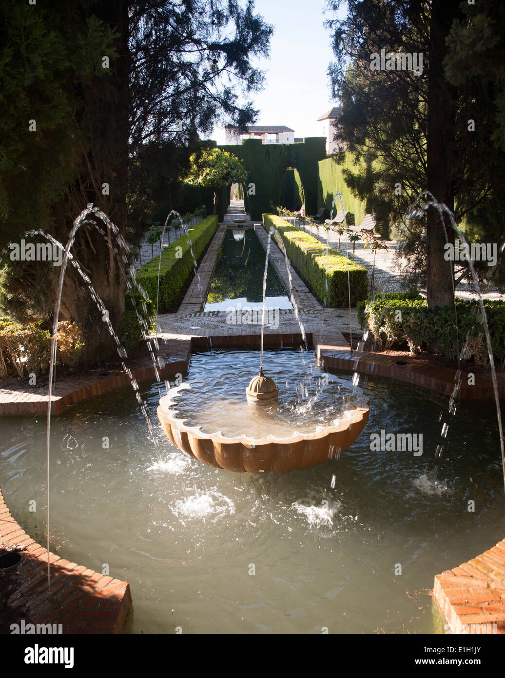 Alhambra water garden hi-res stock photography and images - Alamy