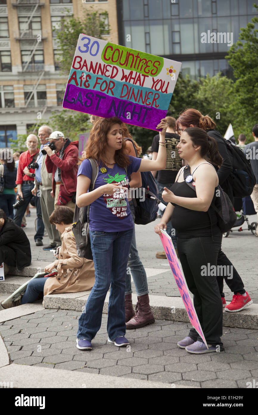 New Yorkers march in world wide day of protest against the Monsanto ...