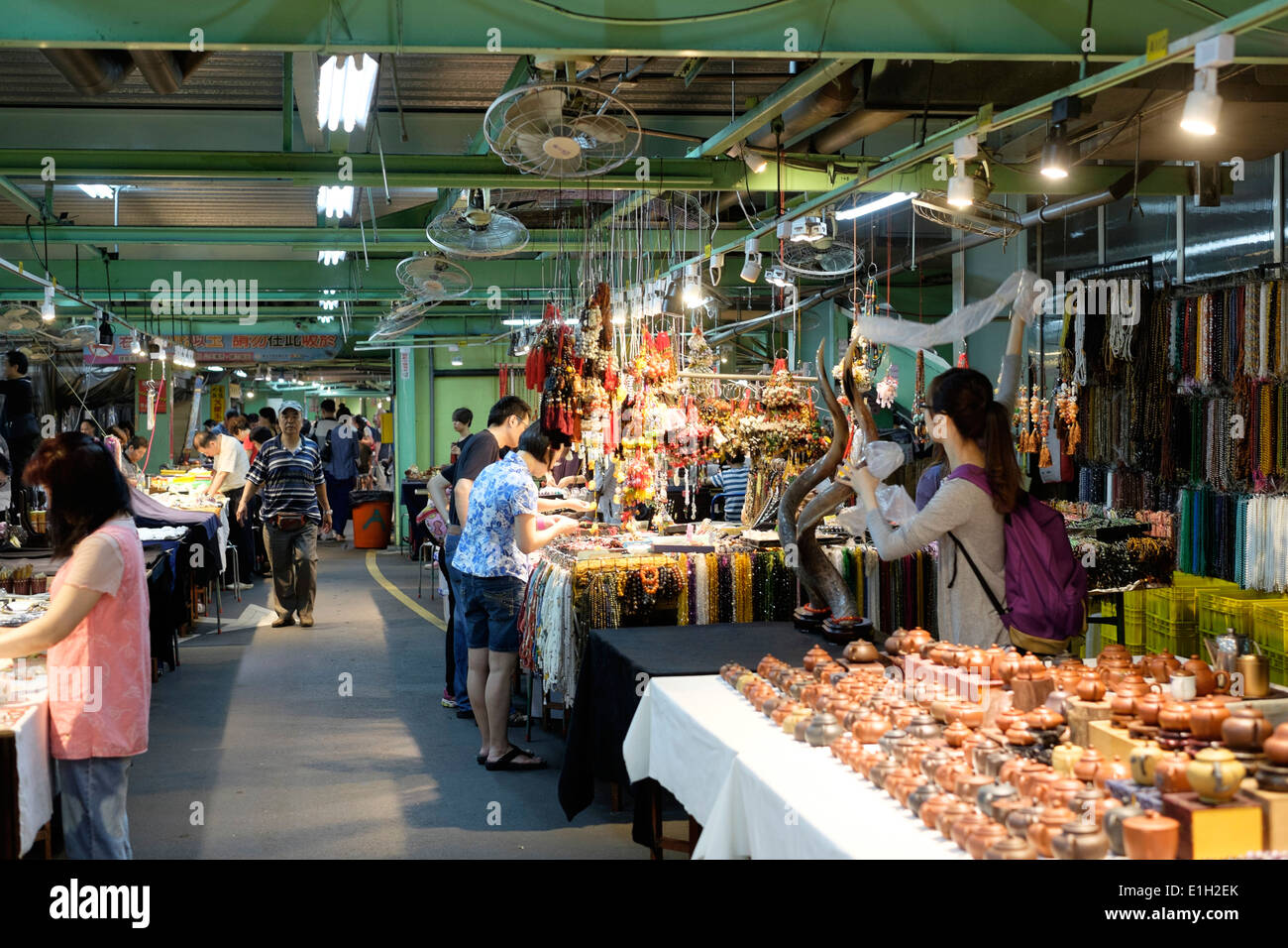 Jianguo holiday jade market hi-res stock photography and images - Alamy