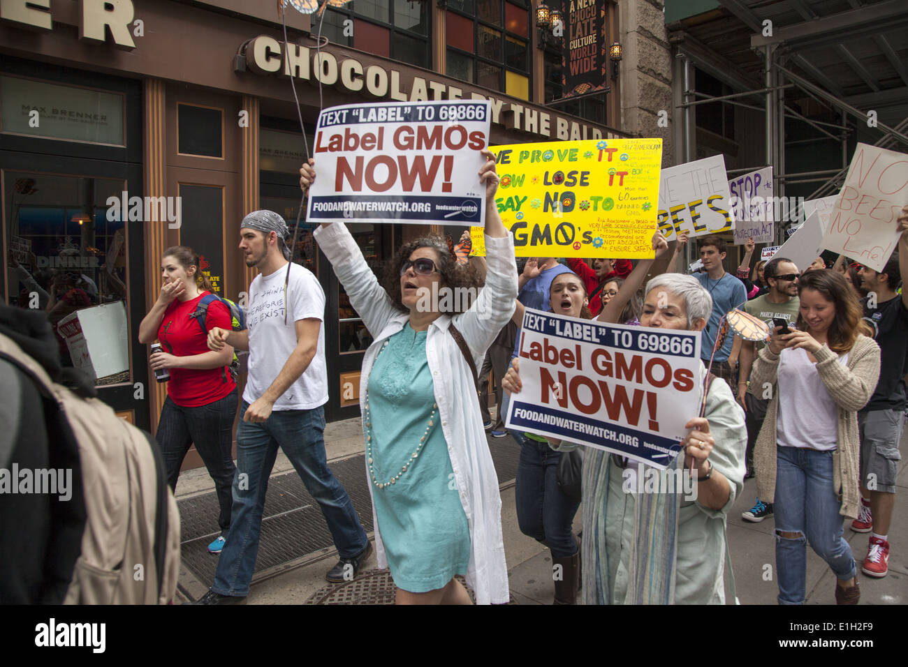 New Yorkers march in world wide day of protest against the Monsanto ...