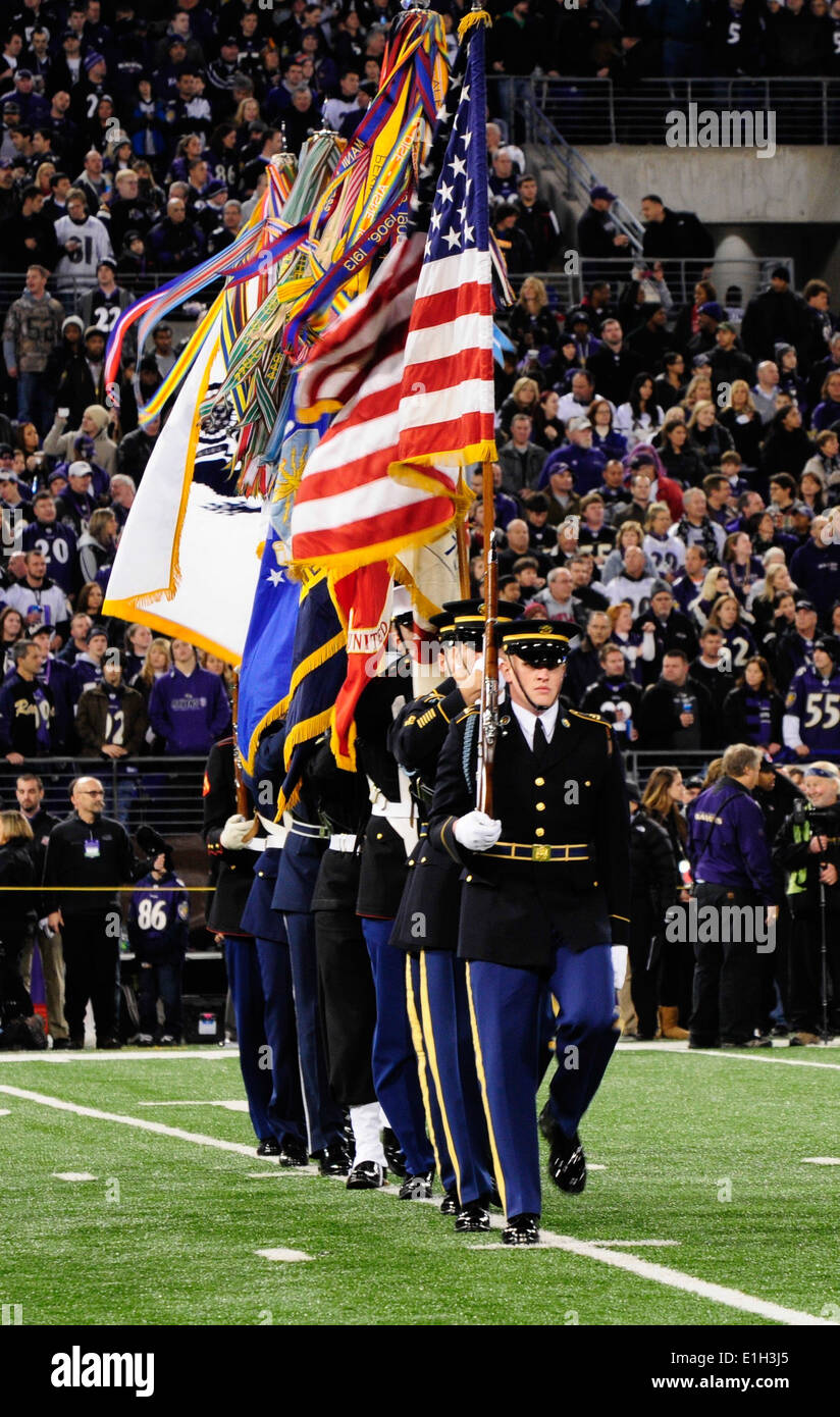 U.S. Soldiers with the Continental Color Guard, 3rd U.S. Infantry ...