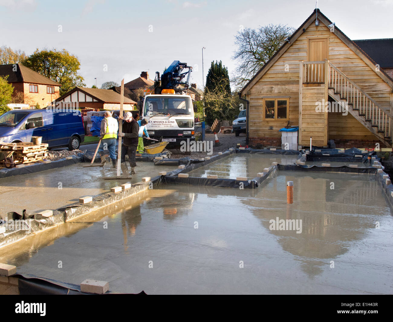 Concrete floor slab hi-res stock photography and images - Alamy