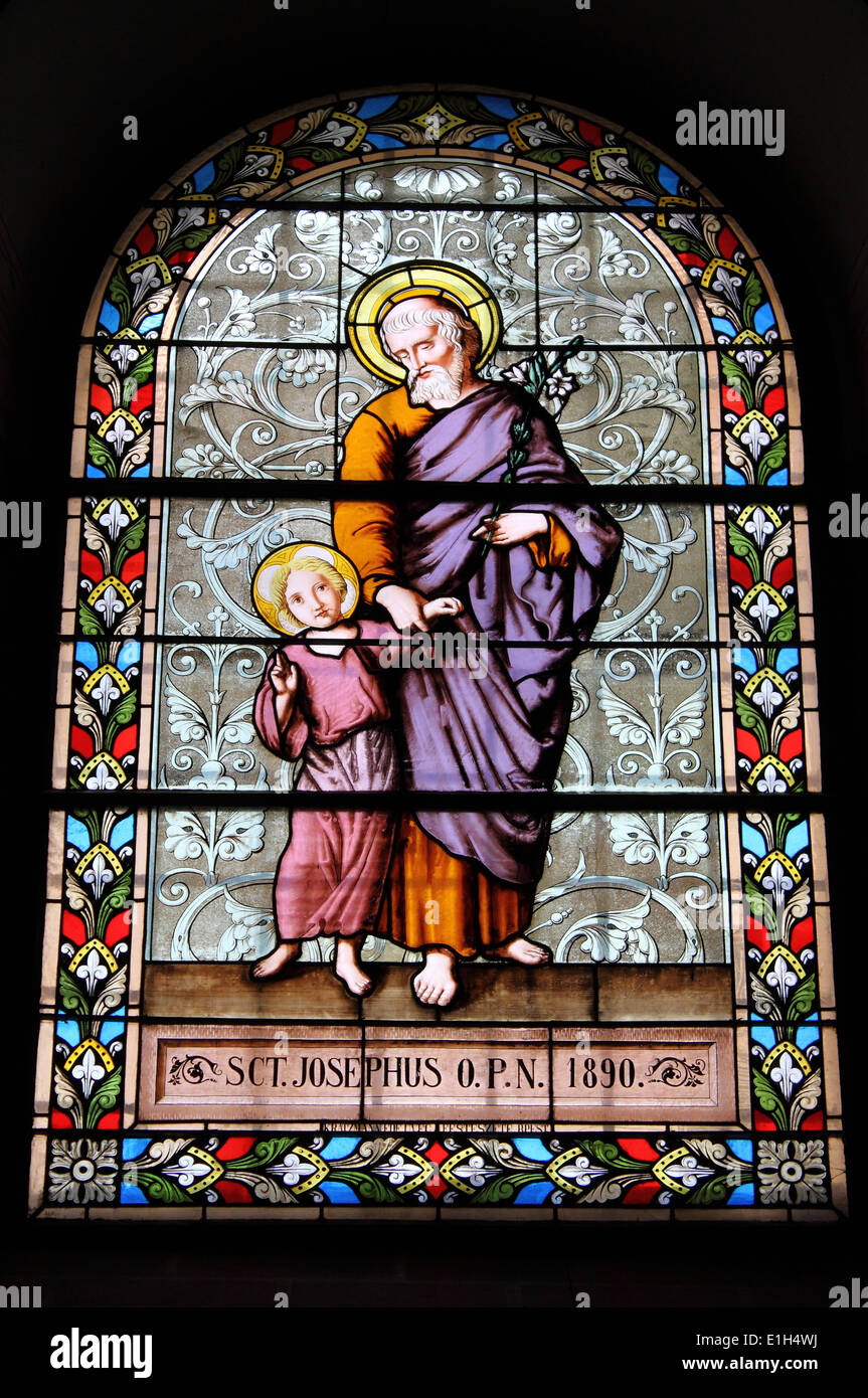 Saint joseph stained glass hi-res stock photography and images - Alamy